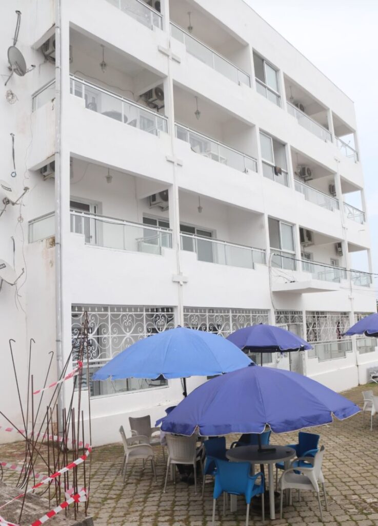 Fête du travail en différé à l'IHEM GABON: le Fondateur, le Dr OYONO ...